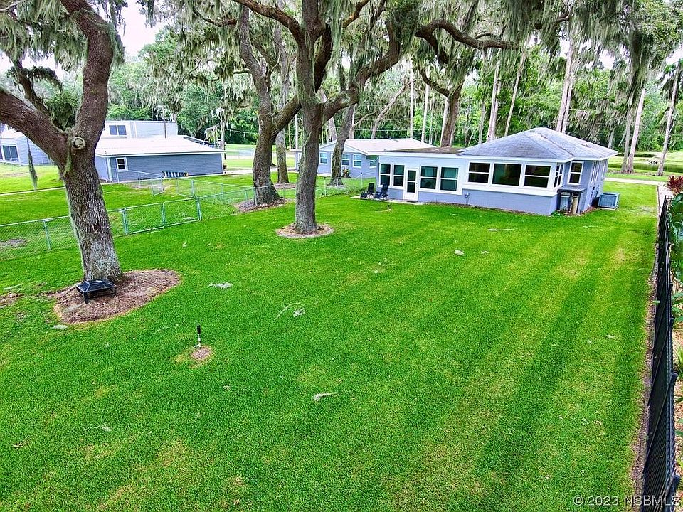 28055 Leuty Rd, Okahumpka, FL 34762 | MLS #1075444 | Zillow