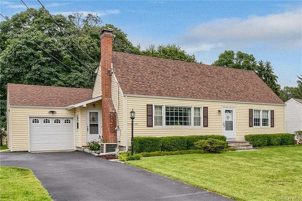 47 Kinry Rd, Poughkeepsie, NY 12603 | Zillow