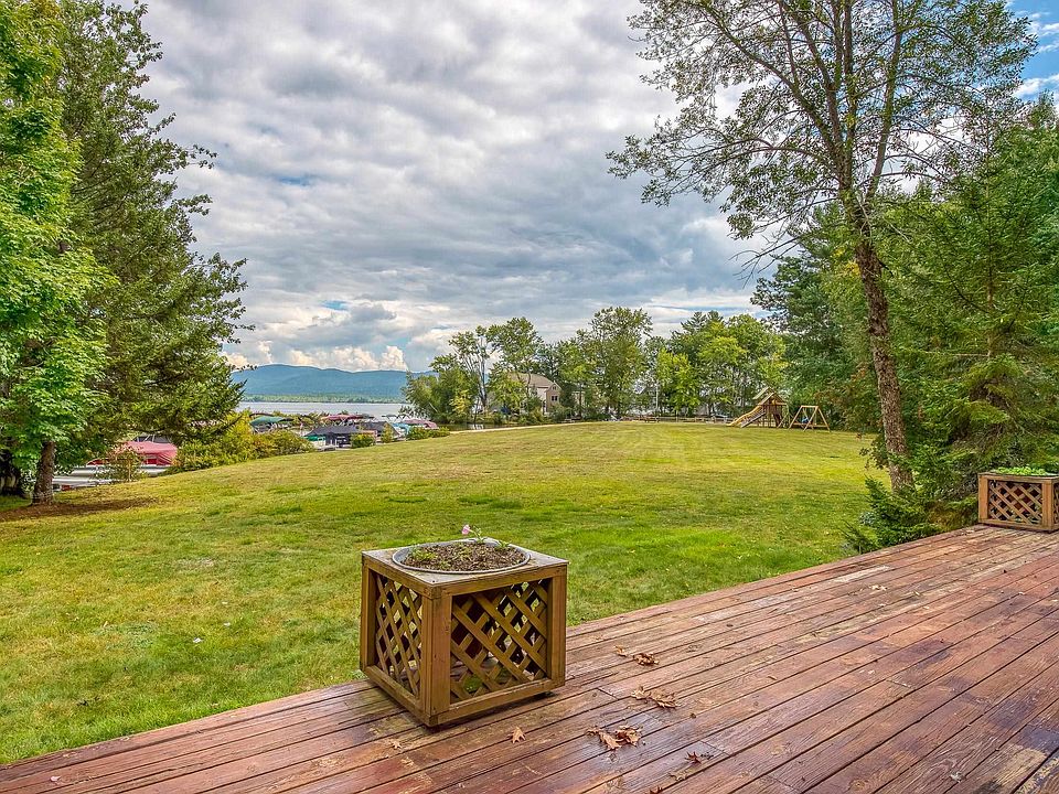 7 Cold Spring Circle, Center Ossipee, NH 03814 | Zillow