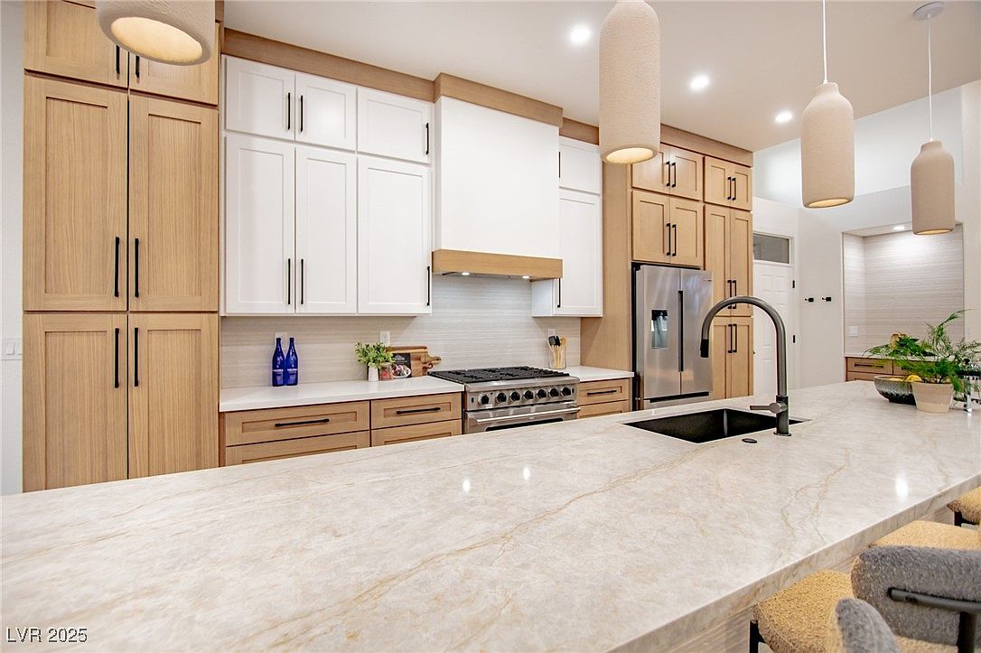 10025 Netherton Dr, Las Vegas, NV 89134 | Zillow