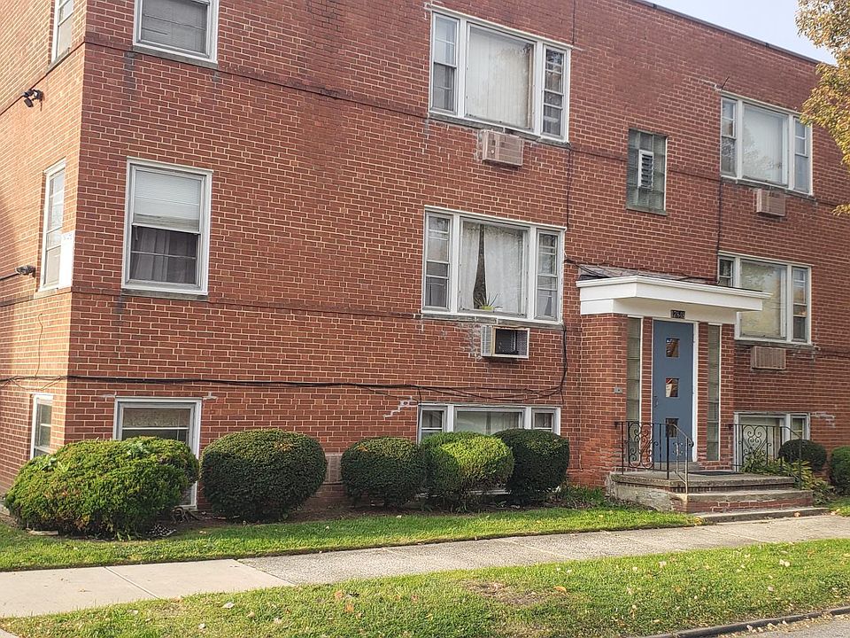 17848 Lake Shore Blvd APT 1, Cleveland, OH 44119 | Zillow