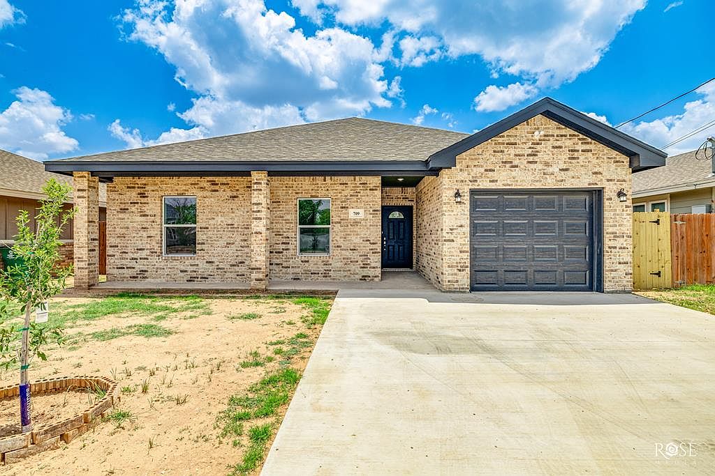 709 San Jacinto St, San Angelo, TX 76903 | Zillow