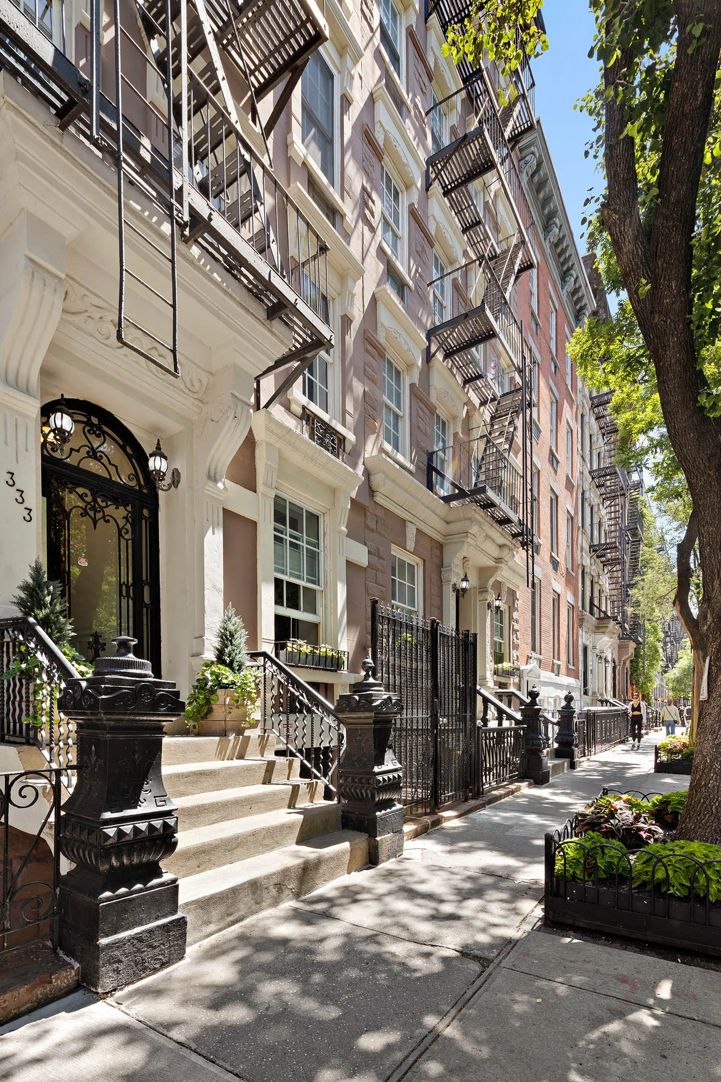 333 West 21st Street #2FE in Chelsea, Manhattan | StreetEasy
