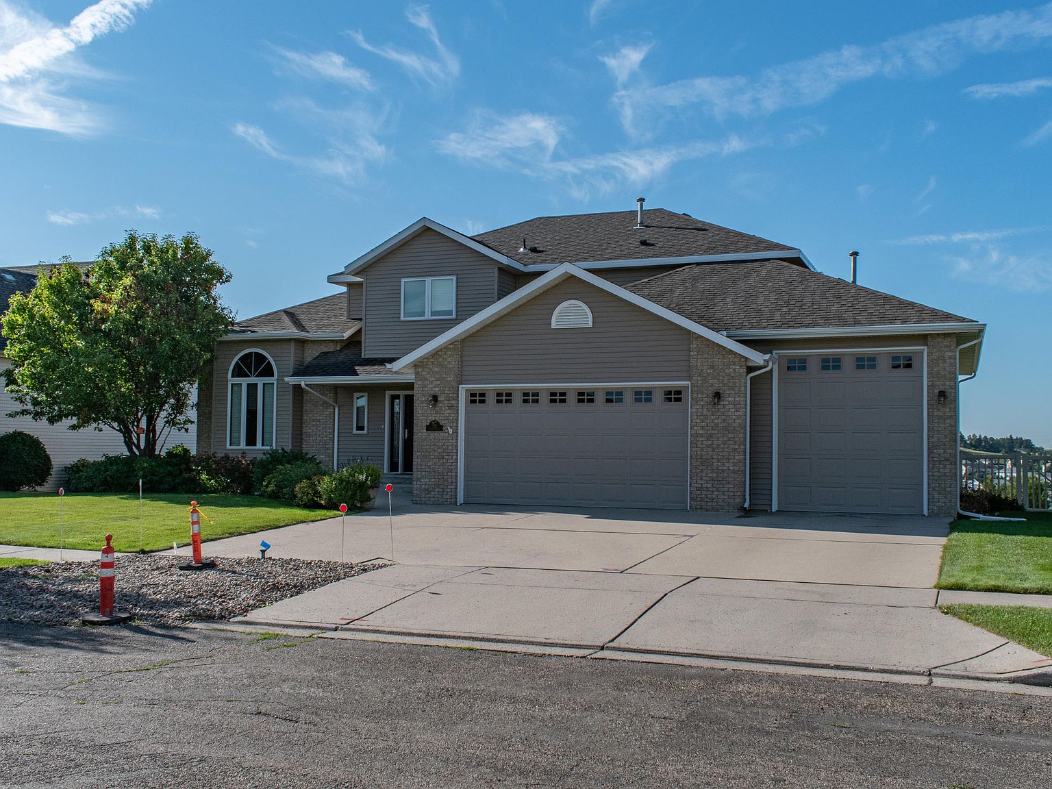 735 Saddle Ridge Rd, Bismarck, ND 58503 | Zillow
