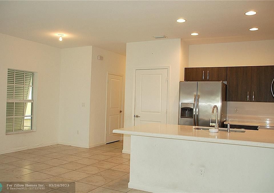 1020 NW 40th Way #1020, Fort Lauderdale, FL 33313 | Zillow