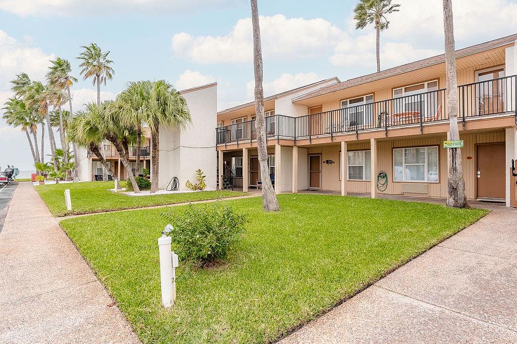 200 W Kingfish St #C-108, South Padre Island, TX 78597 | MLS #100296 ...