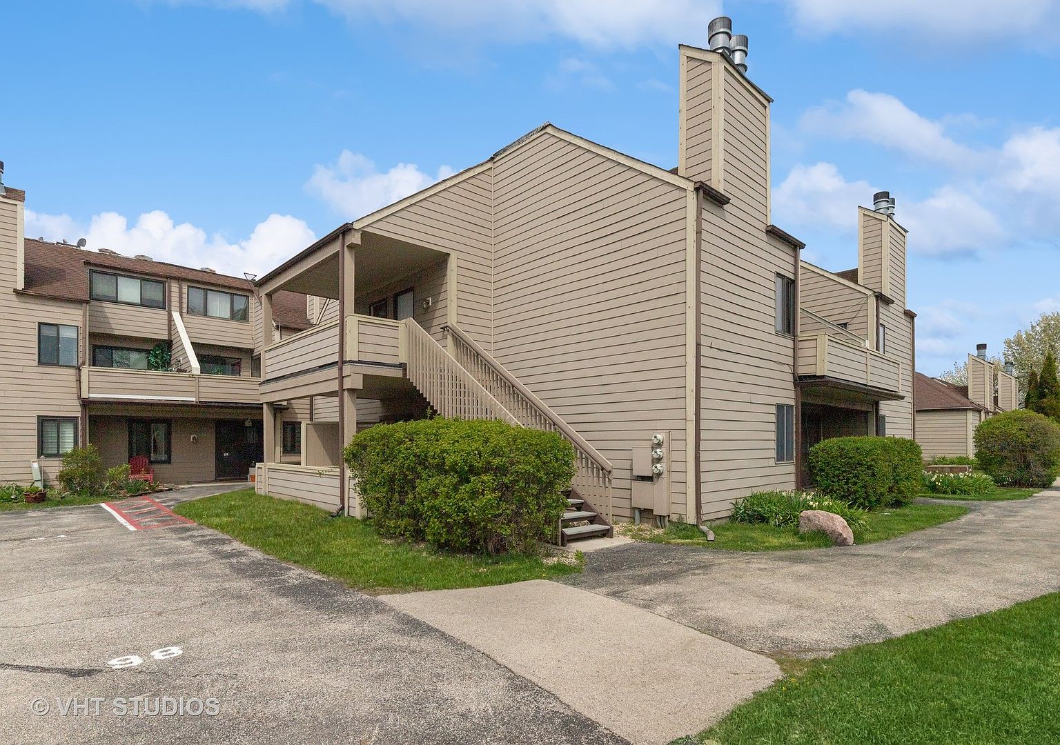 2920 Frontenac St UNIT 211, North Chicago, IL 60064 | Zillow