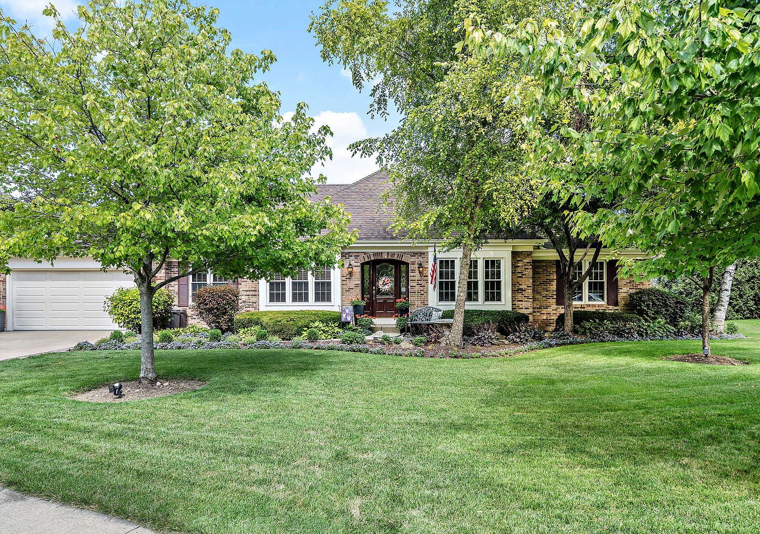 1651 Water Tower Ct, Wheaton, IL 60189 | Zillow