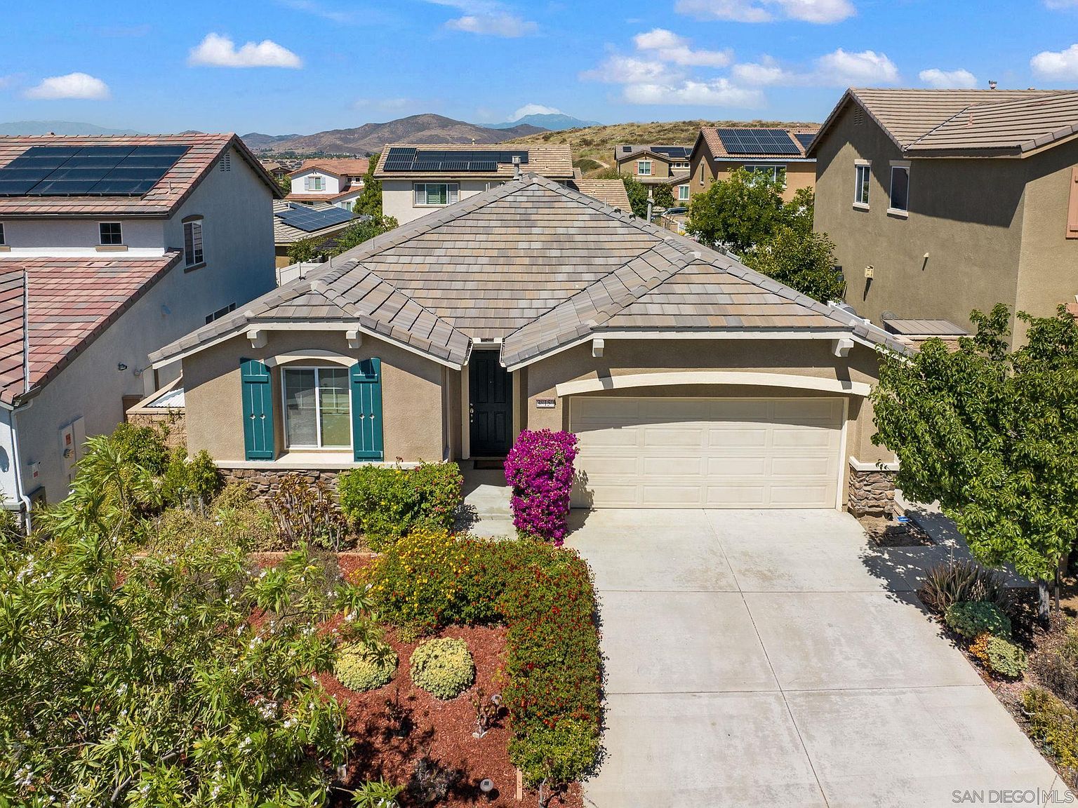 38150 Bella Rosa Dr, Murrieta, CA 92563 | Zillow
