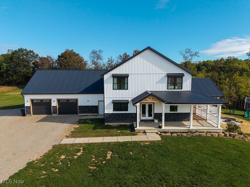10270 Triadelphia Rd NW, Crooksville, OH 43731 | Zillow
