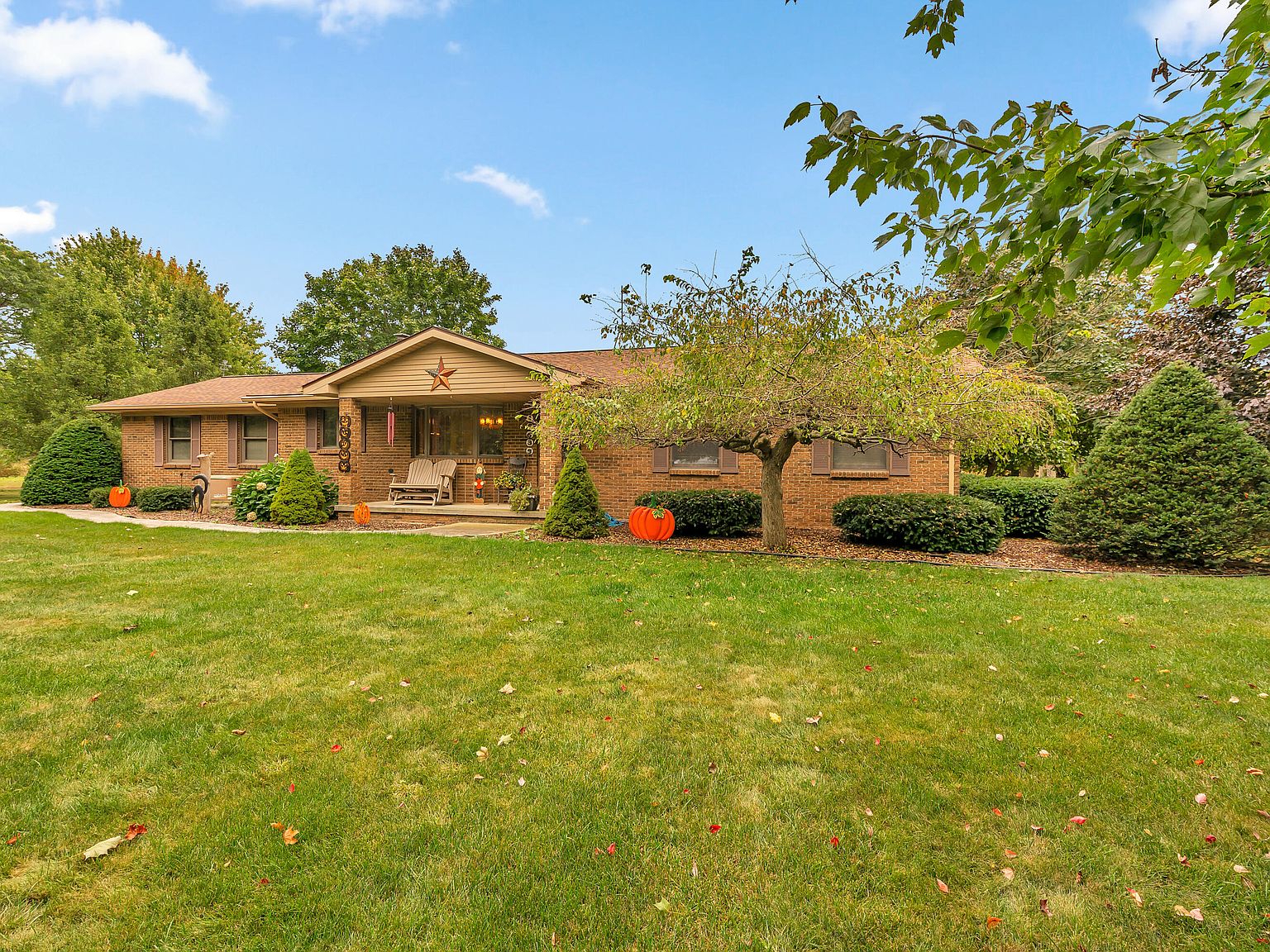 15635 Almont Rd, Allenton, MI 48002 | Zillow