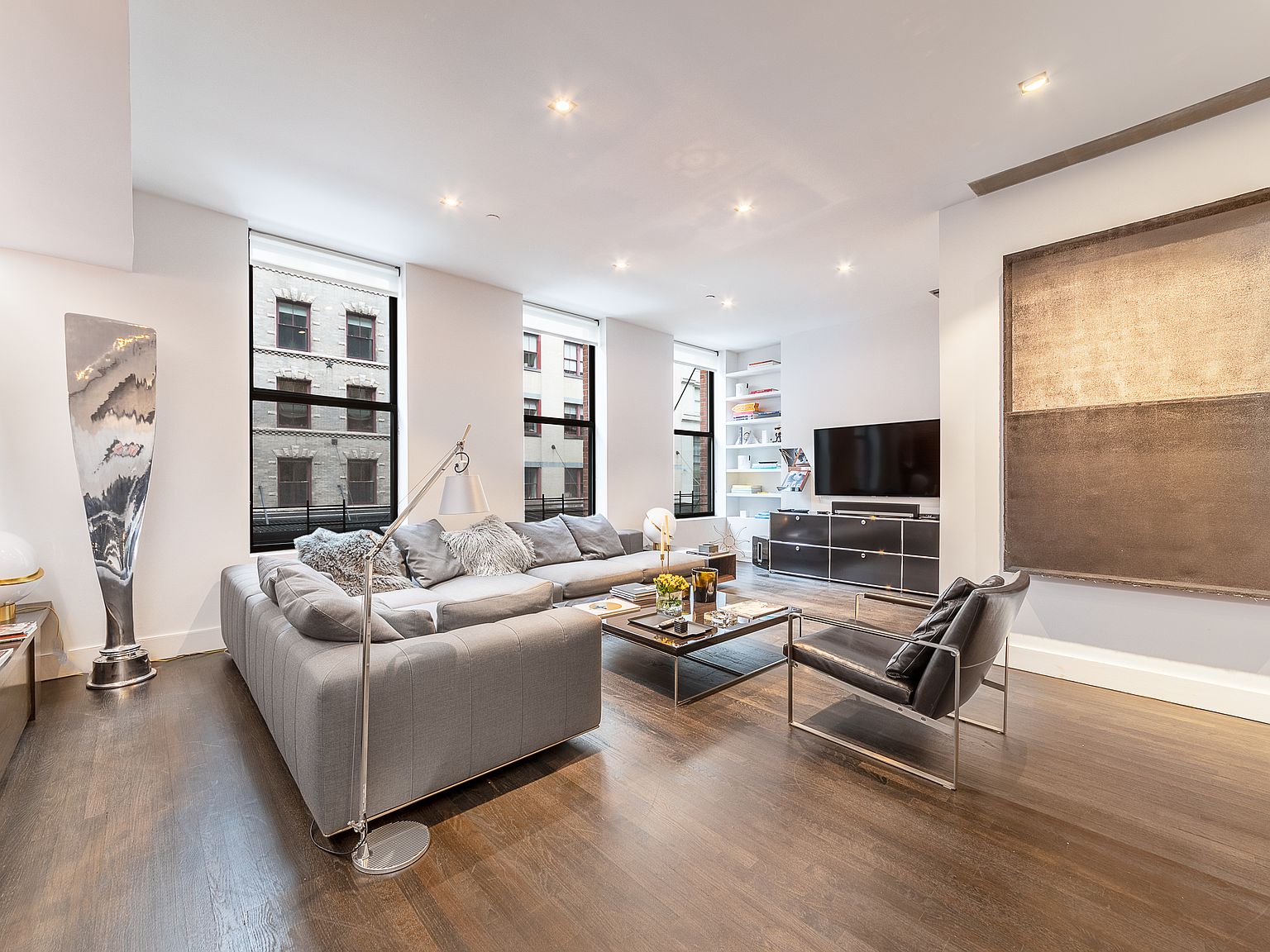 32 N Moore St APT 2, New York, NY 10013 | Zillow