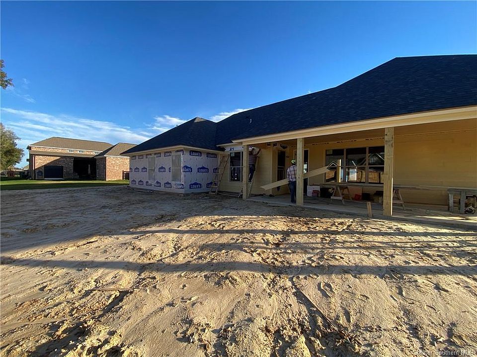 813 Mary Diane McCall Dr Lake Charles LA | Zillow