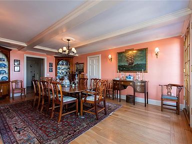 8 Bluff Ave, Westerly, RI 02891 | Zillow