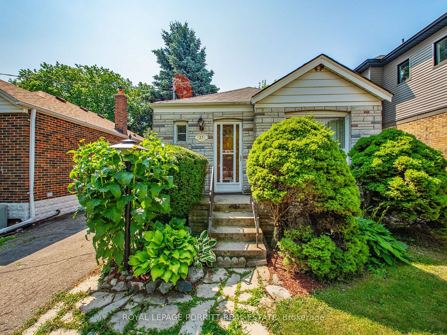 27 Struthers St, Toronto, ON M8V 1Y2 | MLS #W12279692 | Zillow