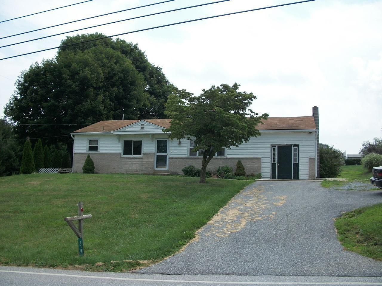 910 Manor Rd, Windsor, PA 17366 | Zillow