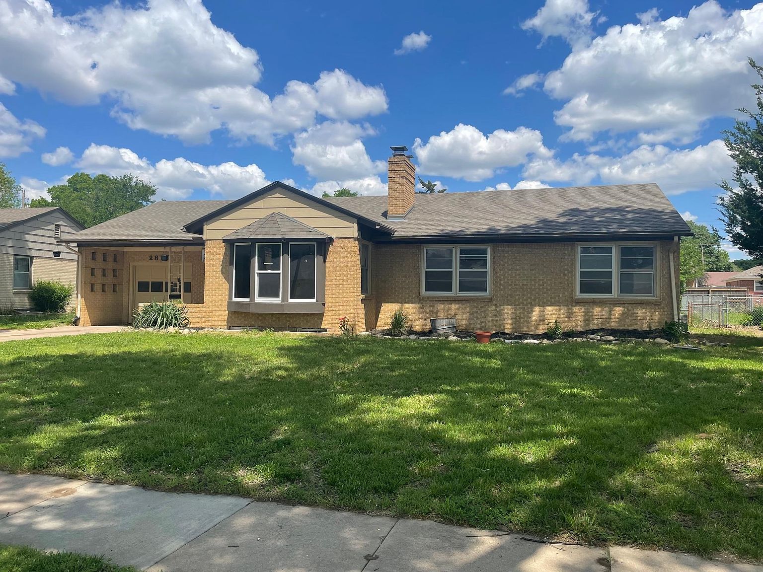 2818 E Menlo Dr, Wichita, KS 67211 | Zillow