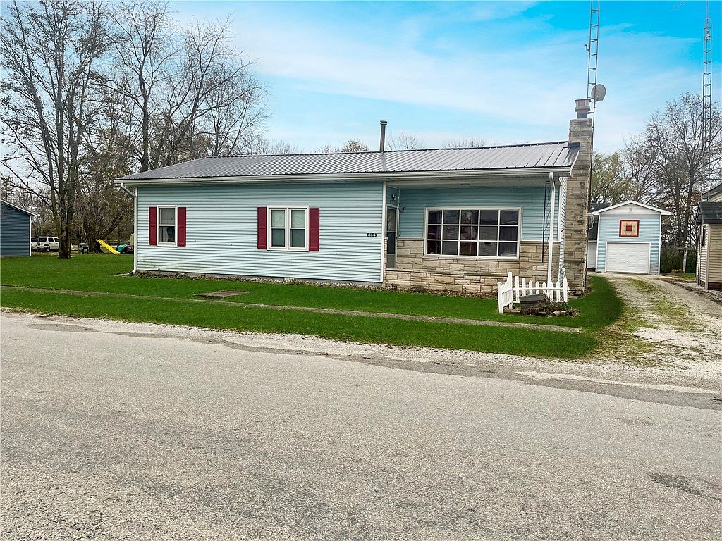 102 E Trilla Rd, Trilla, IL 62469 | Zillow