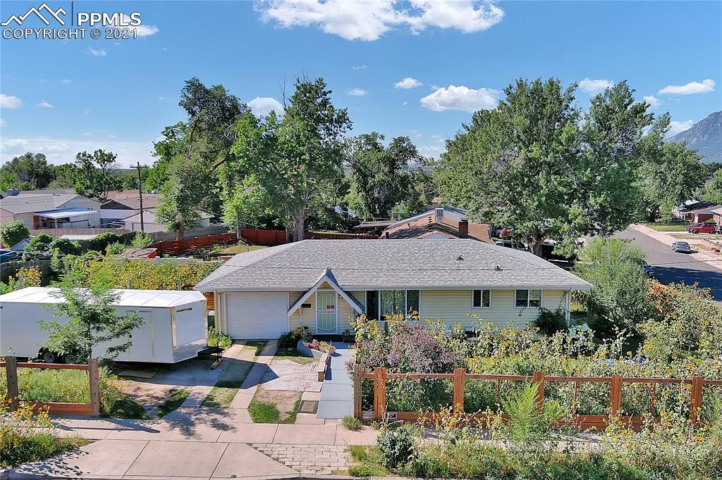 2705 E Bijou St, Colorado Springs, CO 80909 | Zillow