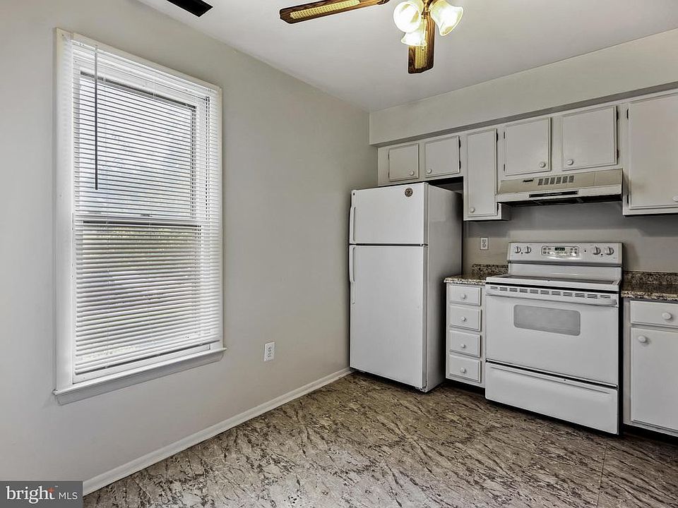 9056 Canterbury Riding Laurel MD | Zillow