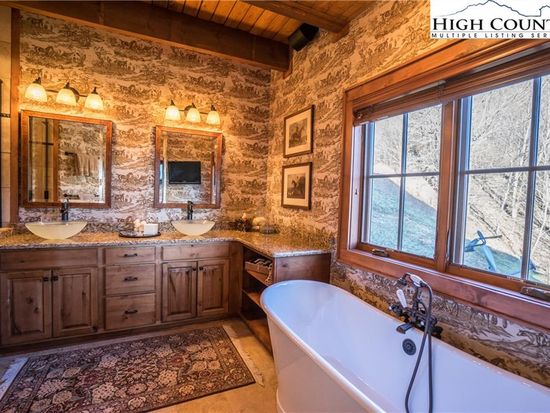 862 Buffalo Nvno, Zionville, NC 28698 | Zillow