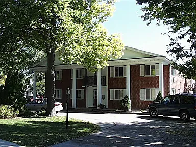 Bluff Manor Apartments - 1923 Sherman Ave Madison WI | Zillow