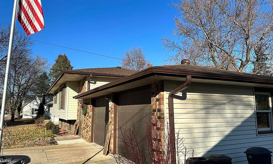 308 S Washington St, New Sharon, IA 50207 | Zillow
