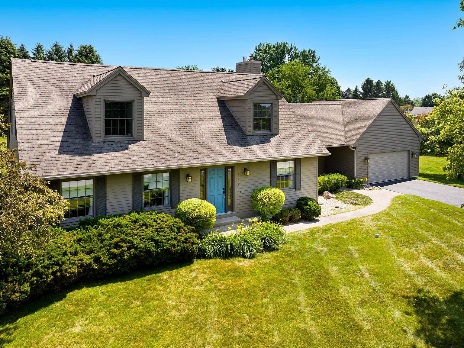 10404 Warren Dr, Traverse City, MI 49686 | Zillow