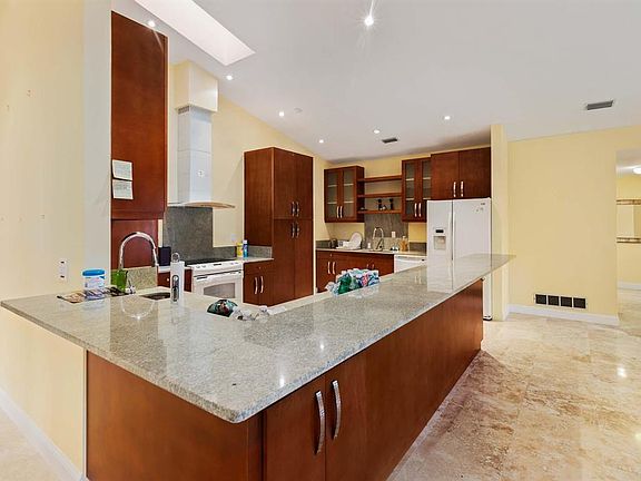 5170 NE 64th Ave, Silver Springs, FL 34488 | MLS #OM559407 | Zillow