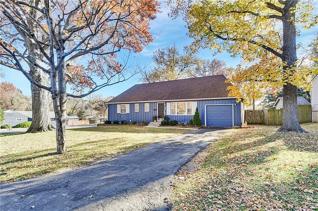 6301 W 77th St, Prairie Village, KS 66204 | Zillow