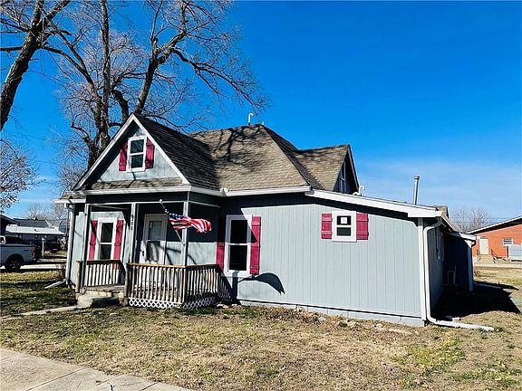 216 Kickapoo St, Easton, KS 66020 | MLS #2472025 | Zillow
