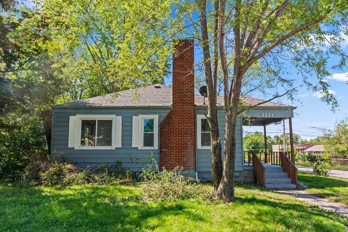 3231 Delavan Ave, Kansas City, KS 66104 | Zillow