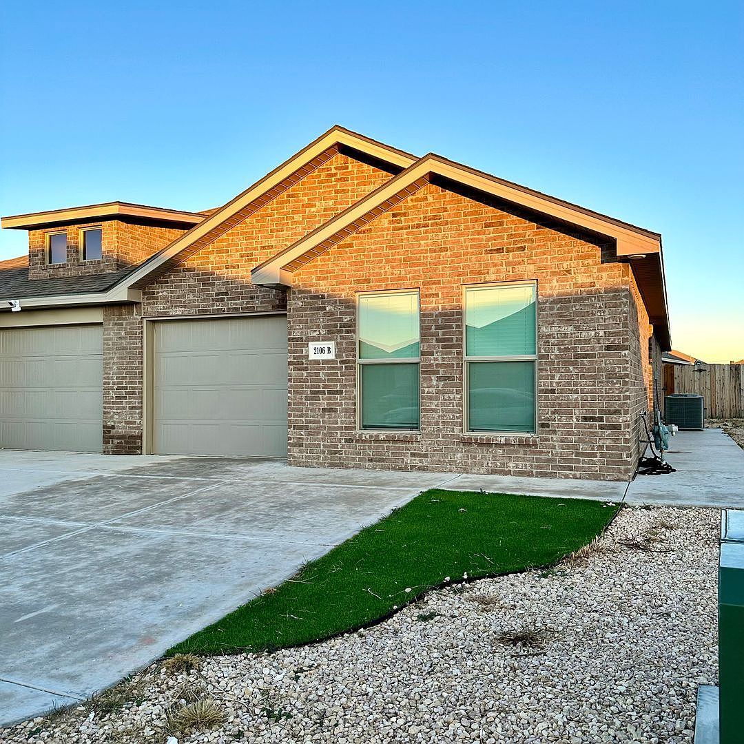 2106 N Avenue J, Lubbock, TX 79403 | Zillow