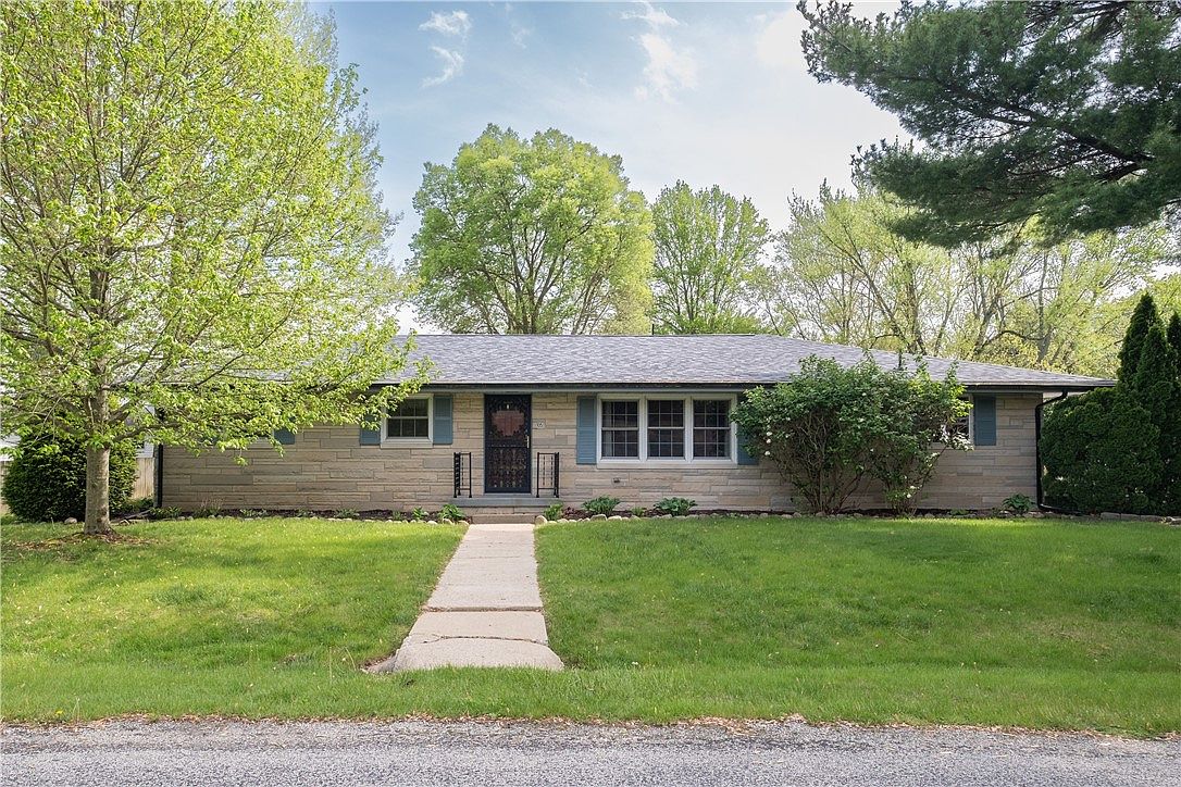 105 Kent Dr, Catlin, IL 61817 | Zillow