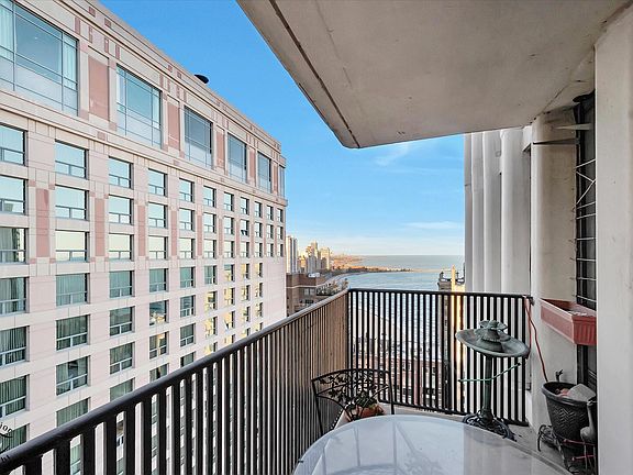 (Undisclosed Address), Chicago, IL 60611 | MLS #12546327 | Zillow