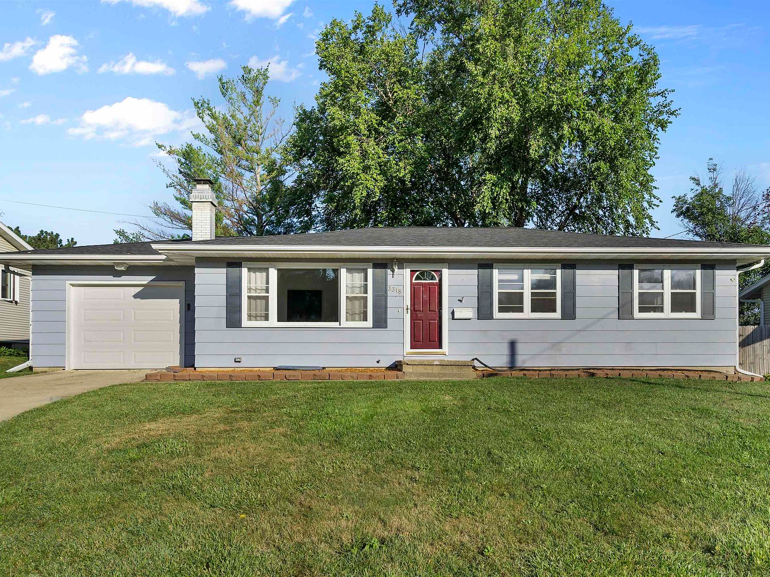3318 W Ridge Dr, Waterloo, IA 50701 | Zillow