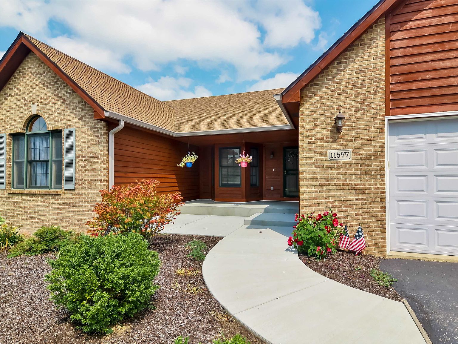 11577 Patty Lin Ct, Roscoe, IL 61073 | MLS #202304947 | Zillow