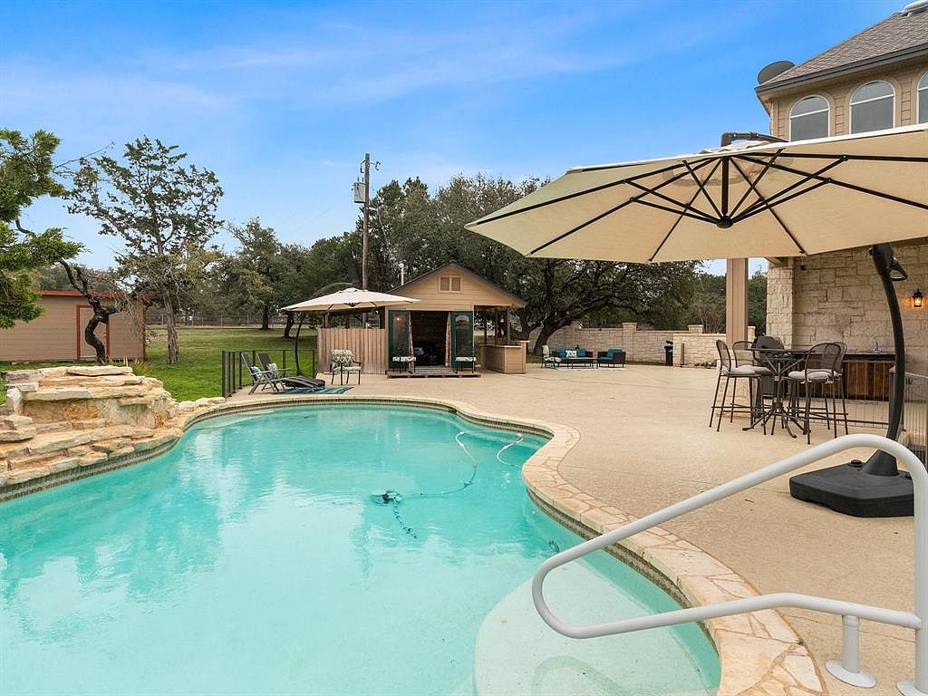 810 Cole Dr, Liberty Hill, TX 78642 | MLS #4645145 | Zillow