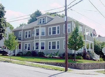 625 Beacon St, Manchester, NH 03104 | Zillow
