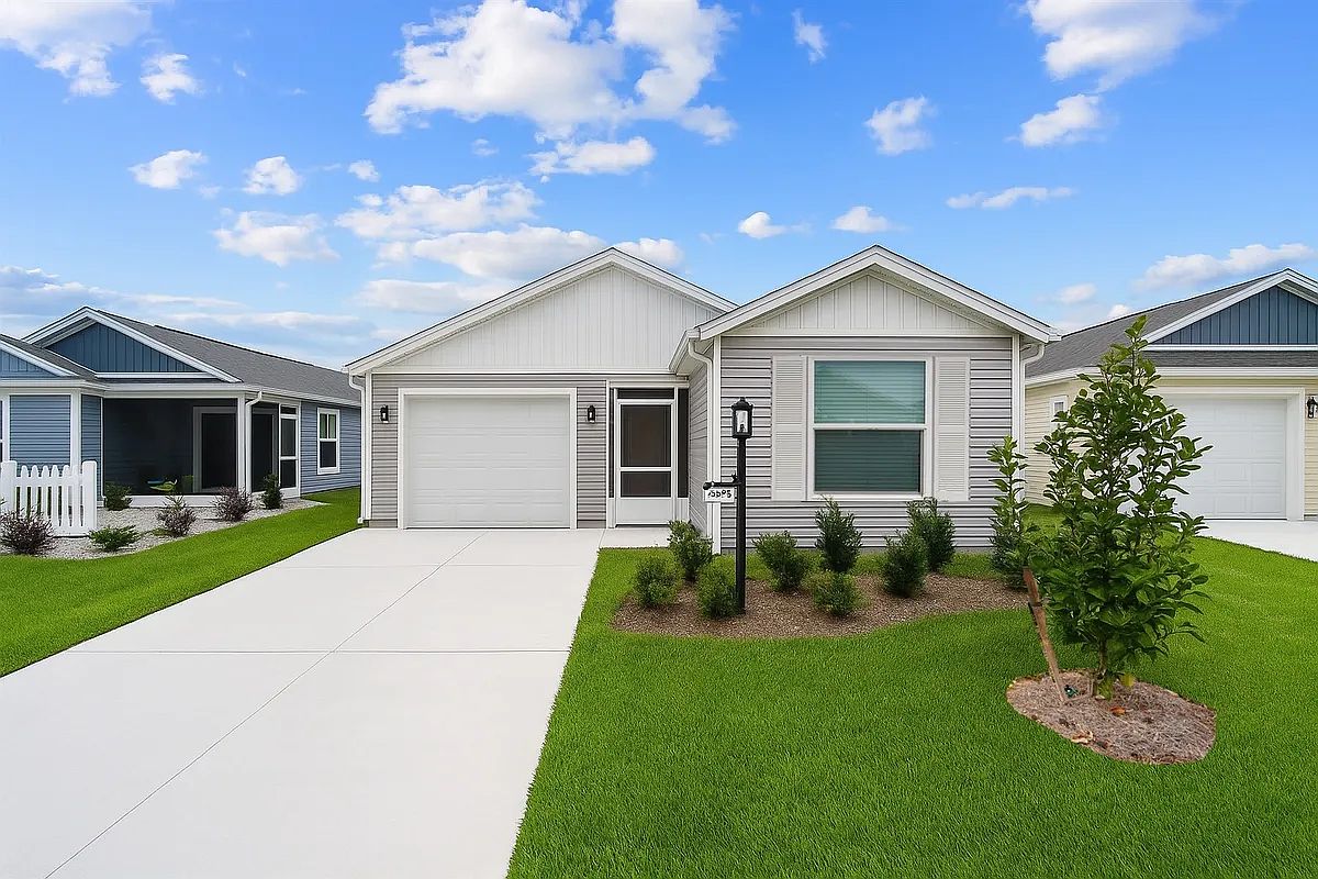 7664 Cheryl Ct, Okahumpka, FL 34762 | Zillow