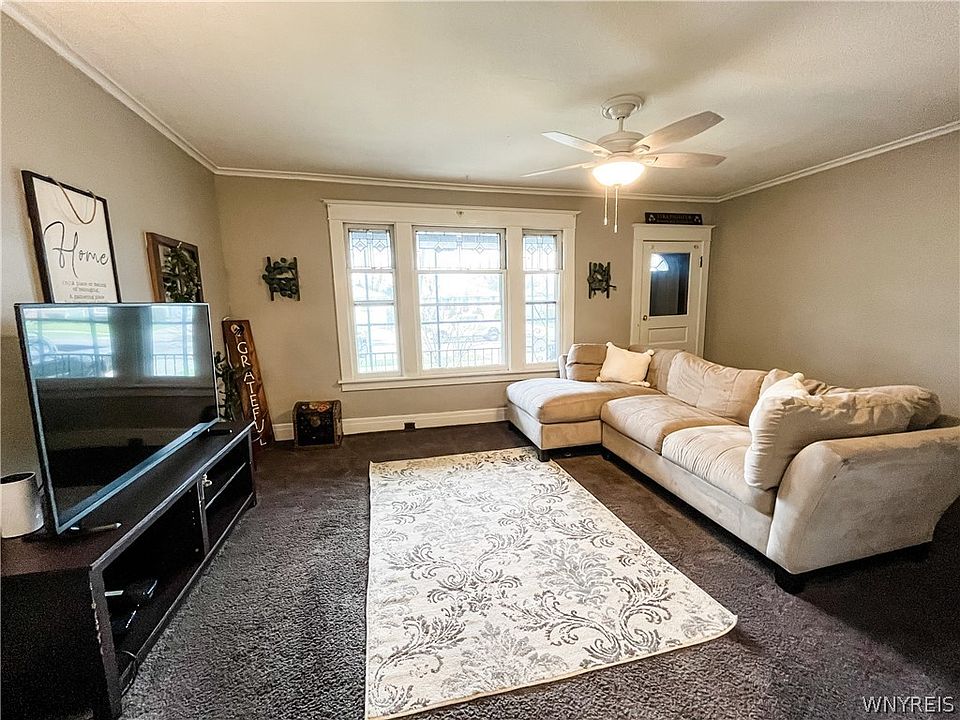 769 Tifft St Buffalo NY | Zillow