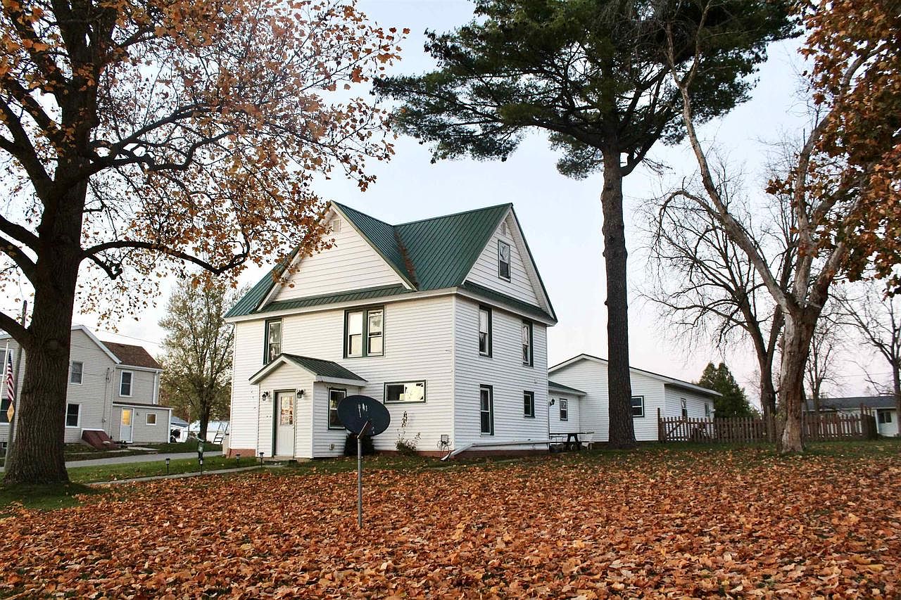 253 East High Street, Shullsburg, WI 53586 | Zillow