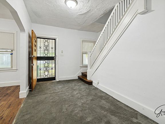 5045 Fairview St, Detroit, MI 48213 | Zillow