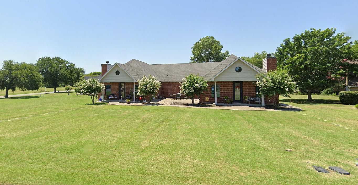 801 W Russell Ave APT 201, Bonham, TX 75418 | Zillow
