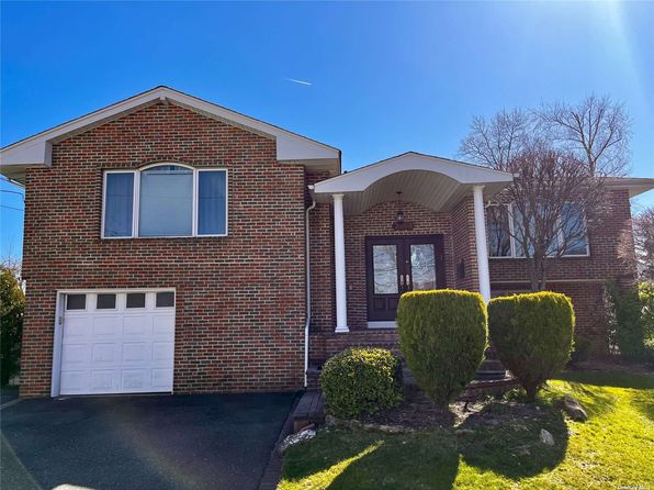 Merrick NY Real Estate - Merrick NY Homes For Sale | Zillow