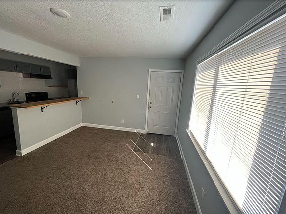 10309 E 61st St APT 3, Kansas City, MO 64133 | Zillow