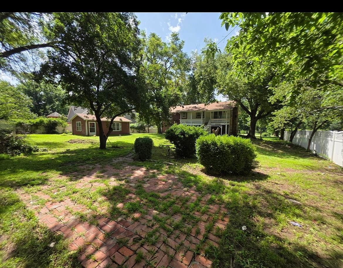 424 Arbor View Dr, Belle Plaine, KS 67013 | Zillow