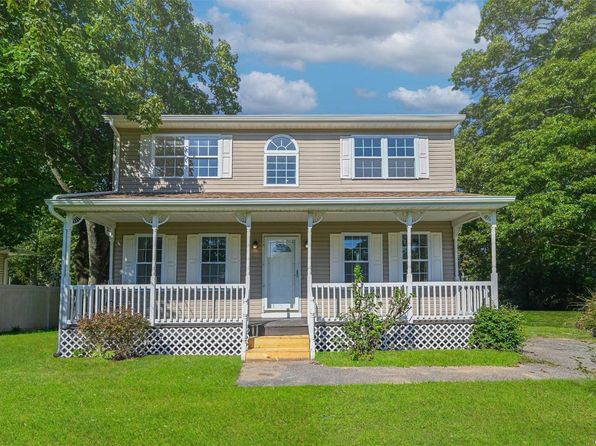 Mastic NY Real Estate - Mastic NY Homes For Sale | Zillow