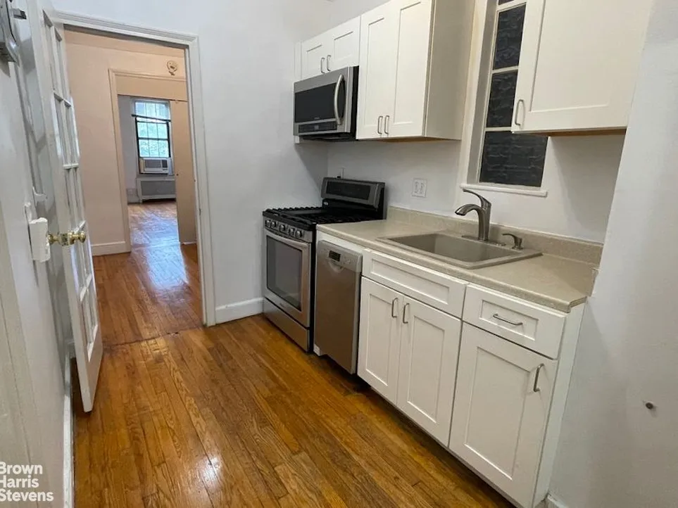 415 East 84th Street #5 in Yorkville, Manhattan | StreetEasy