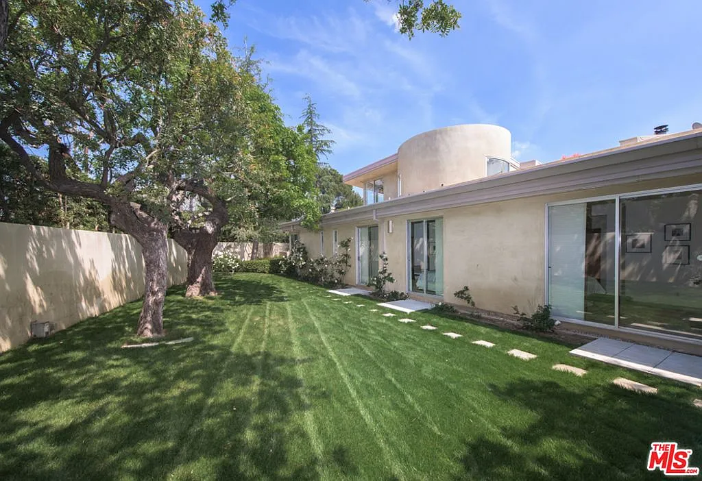 Abandoned: Inside Mary J. Blige's Former Hollywood Hills Mansion ...